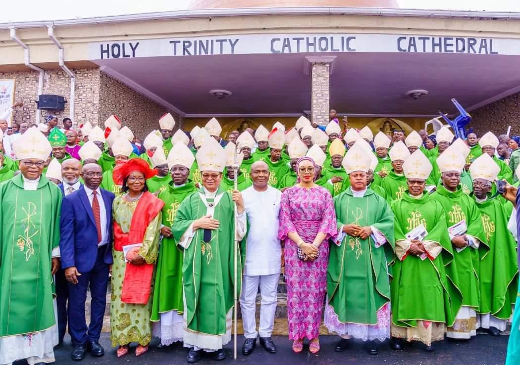 CBCN ORLU 2022: GOV. UZODIMMA, IMO FIRST LADY – H.E. CHIOMA UZODIMMA ...