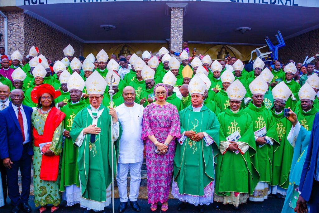 CBCN ORLU 2022: GOV. UZODIMMA, IMO FIRST LADY – H.E. CHIOMA UZODIMMA ...